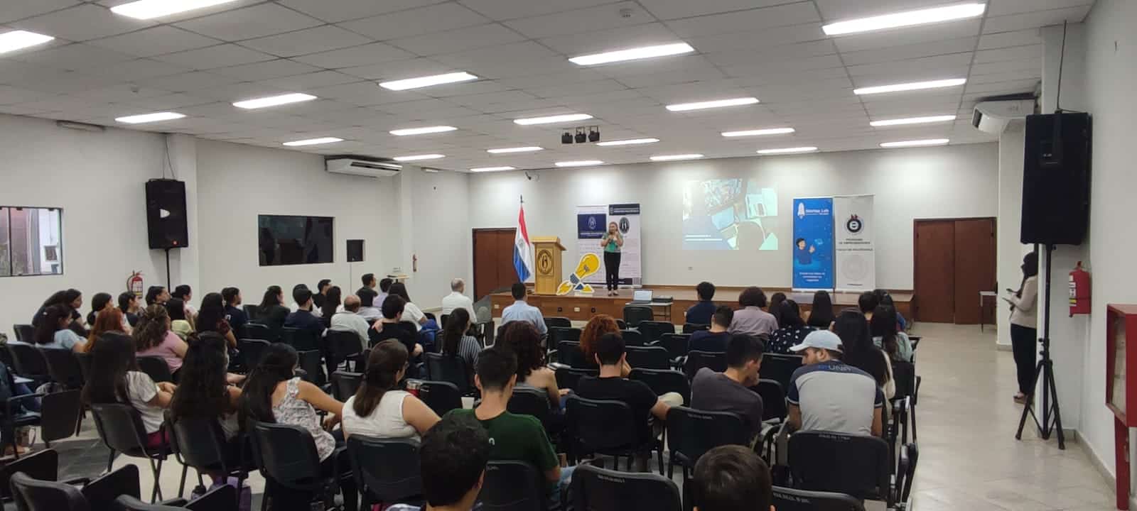 Light Up 2023 - STARTUP LAB